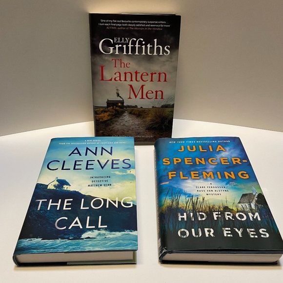 Books | Other | Mystery Novels Bundle Of 3 Elly Griffithsjulia ...